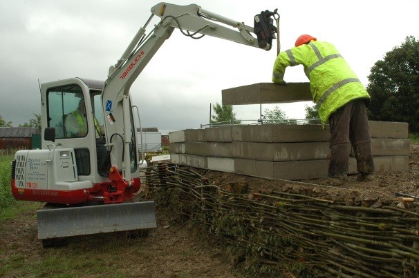 Design of Willow Spiling - Oasys