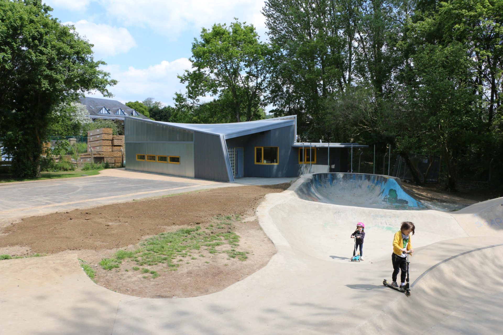 Venue on the Green, a hypar timber shell roof - Oasys